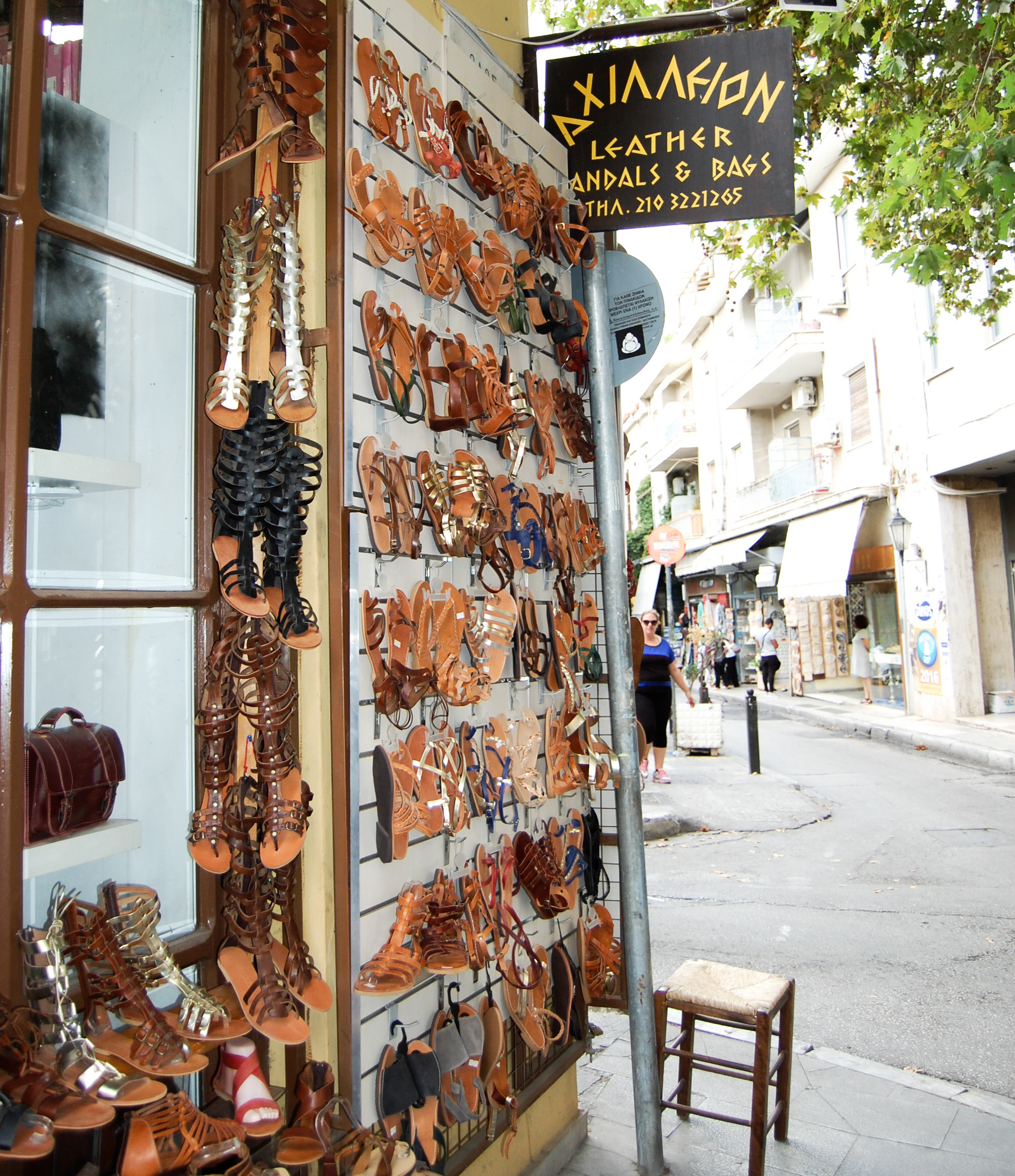 The Shops of Plaka – Capturing Moments